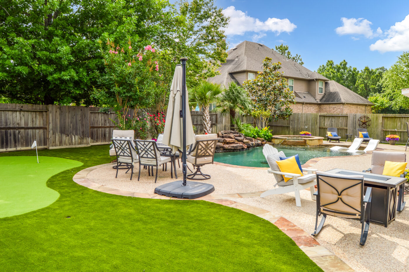 Custom Pool Turf Benefits Texas | Artificial Grass