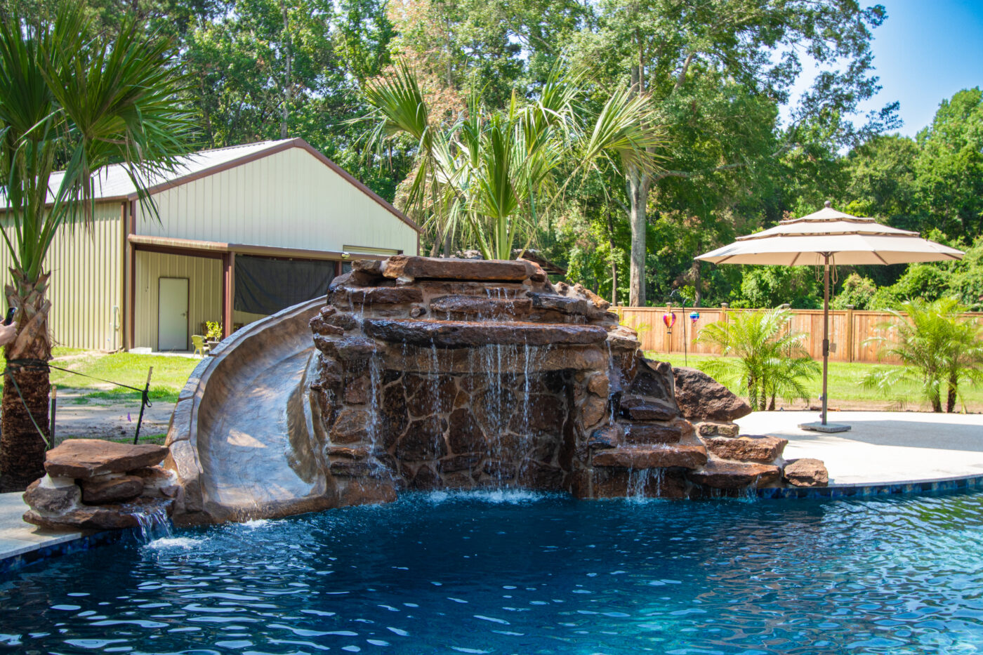 Pool Features | Texas Turf Tenders